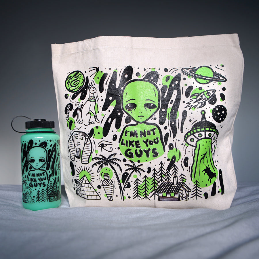 Glow in the Dark Alien 32 oz Nalgene Water Bottle - Stuntin Goods